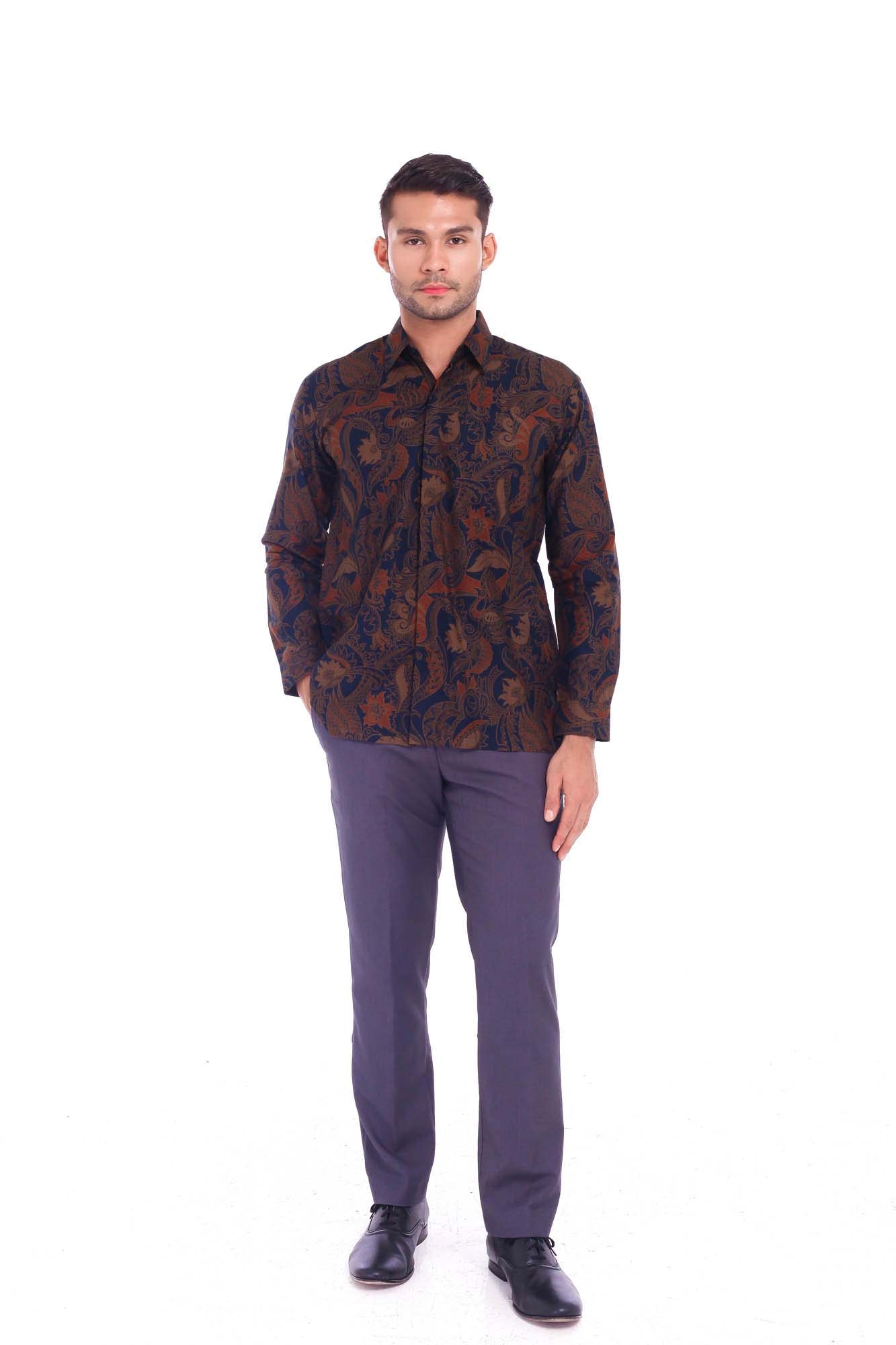 TUSCA - TUSCA MEN | Zayn Classic Batik Kemeja in Navy Blue